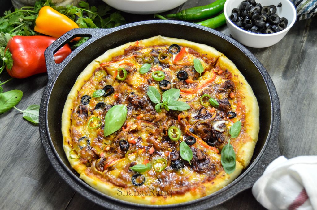 Barbeque Chicken Pizza - Shanaz Rafiq Recipes