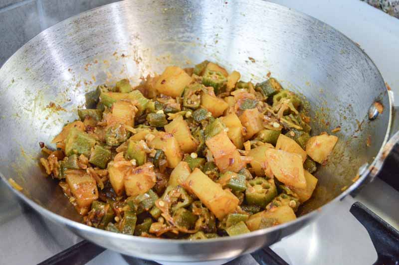 Aloo Bhindi Sabzi | Indian Style Potato and Okra Masala - Curry
